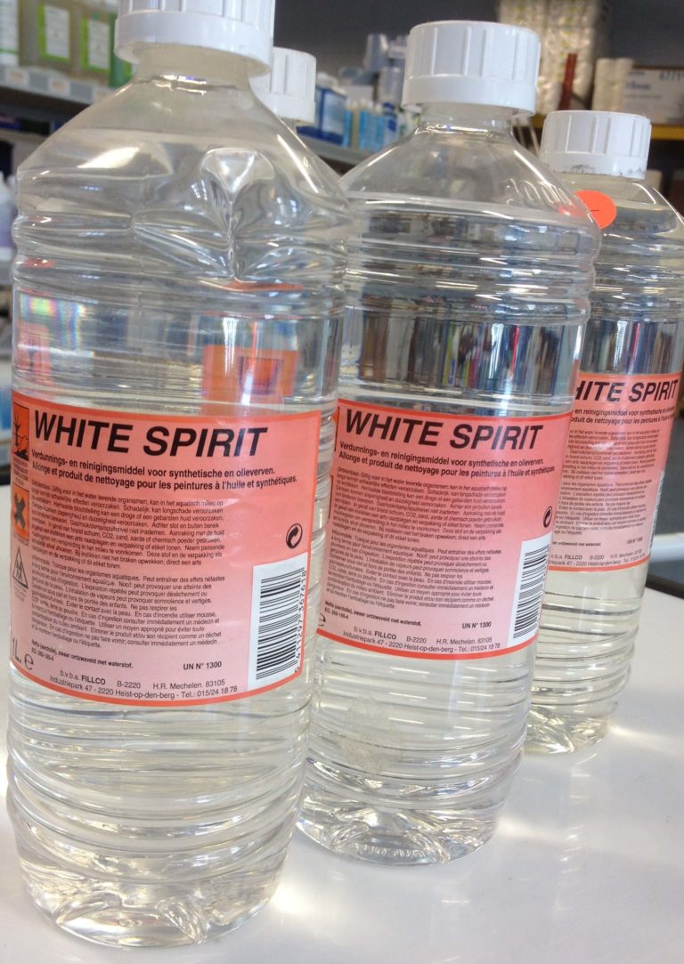 Astuces de nettoyage avec le white spirit